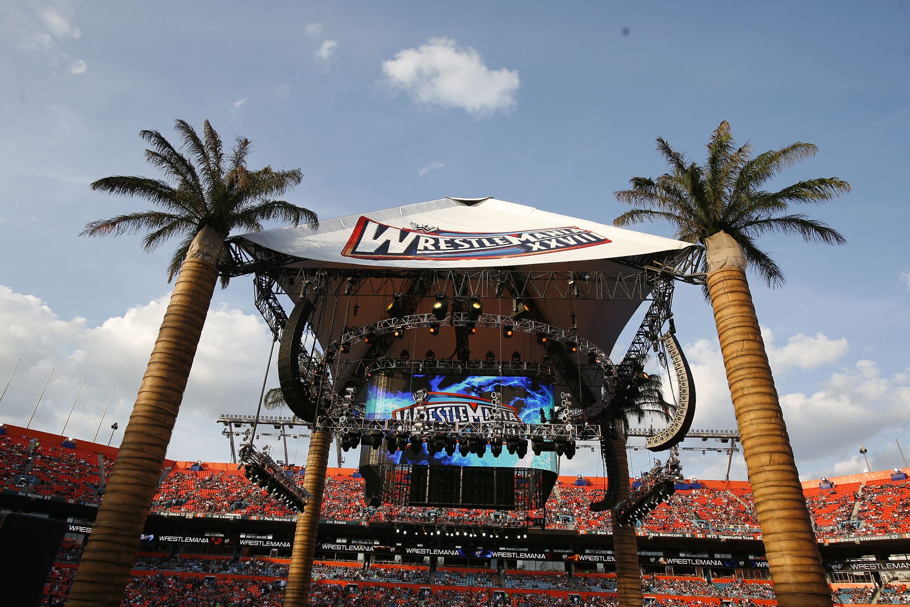 WRESTLEMANIA XVIII – MIAMI – Propmaster – Miami